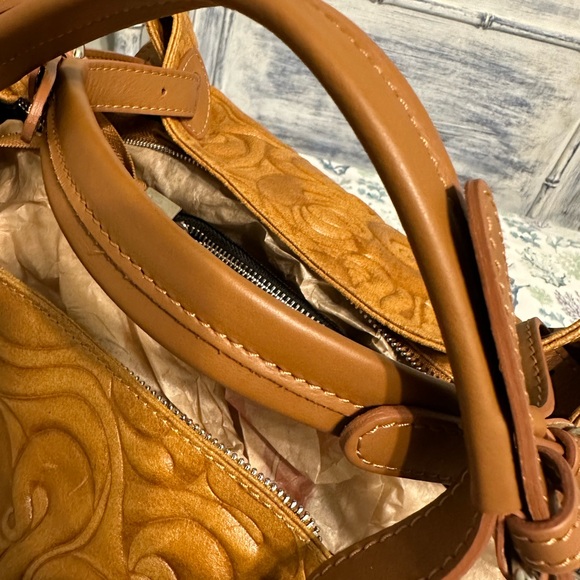 isadora | Bags | Isadora Jumbo Tote Bag New With All Papers And Tags ...